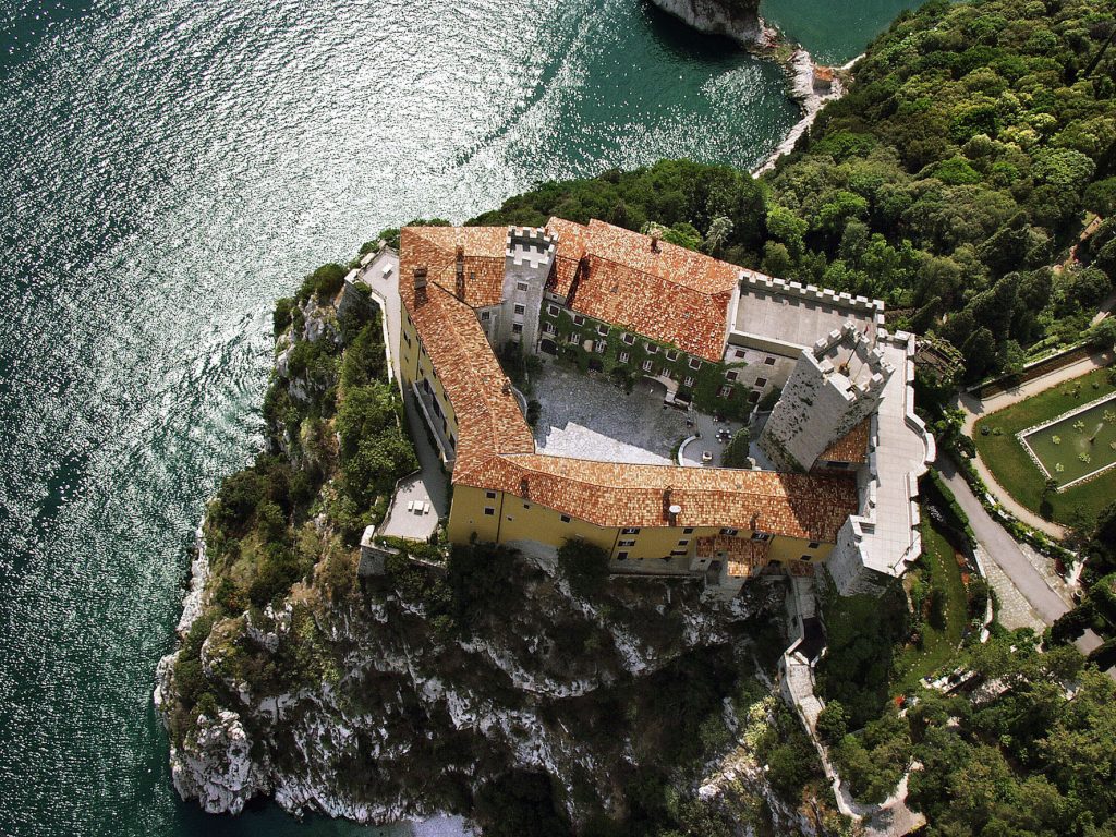 Schloss Duino: Felsennest und Dichterklause – Triest24